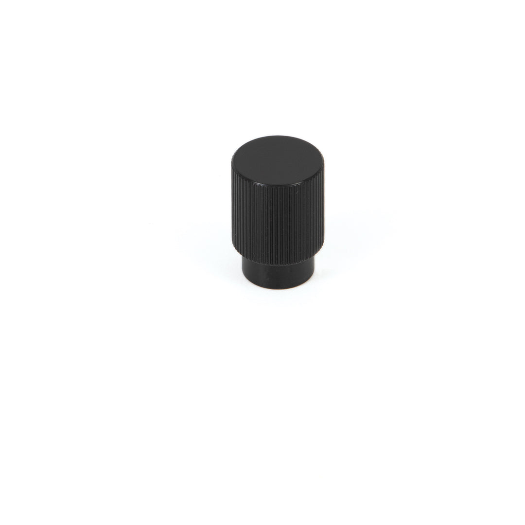 MOMO Arpa Cabinet Handle – Avoca Interiors